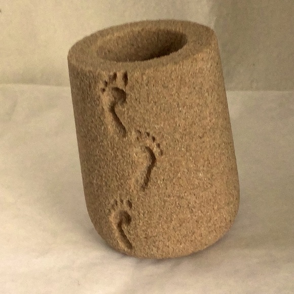 Art | Cylinder Of Sand Transformed Into Sandstone By Bacillus Pasteurii ...